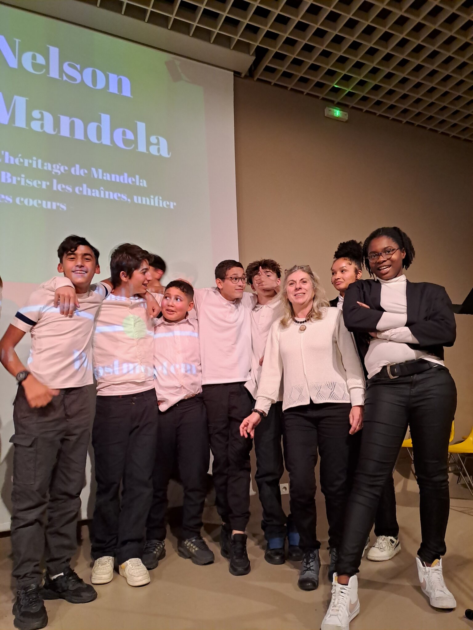 Hommage à Nelson Mandela - Collège NELSON MANDELA